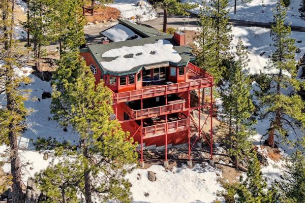 Saddle Road Holiday Home 3 - South Lake Tahoe, CA
