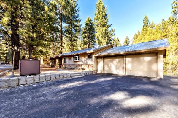 Tahoe Keys Boulevard Holiday Home - South Lake Tahoe, CA