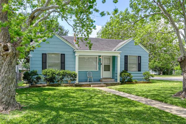 Port Arthur Homebase: Work, Dine & Play! - Port Arthur