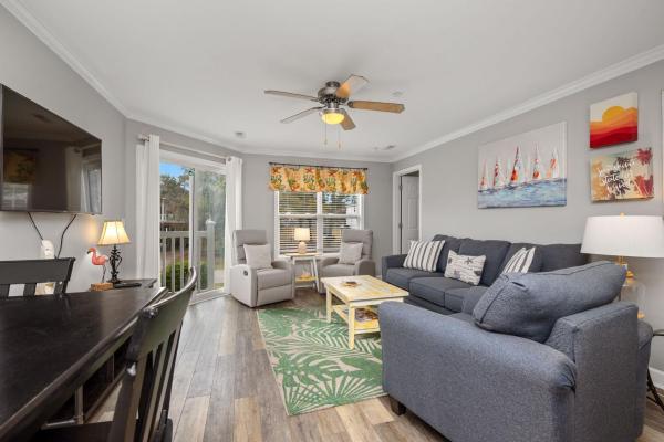 Après Surf By Oak Island Accommodations - Oak Island, NC