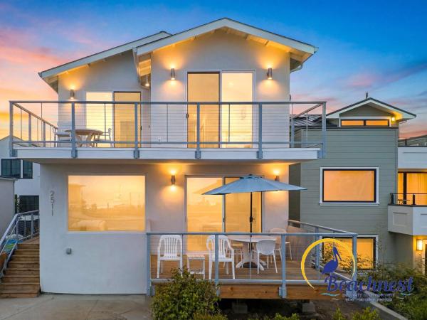 Oceanfront Harbor House - Santa Cruz, CA