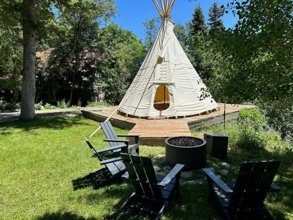 Ridgetop - Cozy Cabin, Hot Tub, Wood Burning Fireplace - Utah