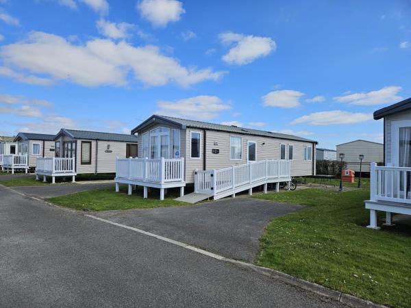 Provence Family Escape, Church Farm - Selsey