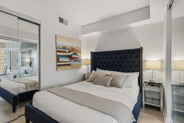 Yorkville Prestige 1 Bedroom Suite - 미시소거