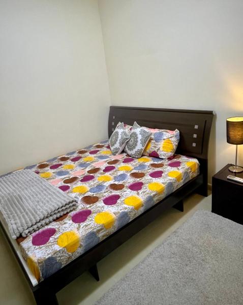 Cozy Room In Heart Of Abu Dhabi - Abu Dhabi