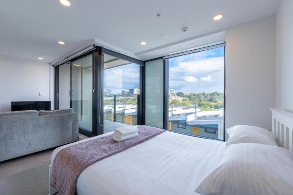 Urban Retreat 1-bedroom Studio With Balcony - Auckland
