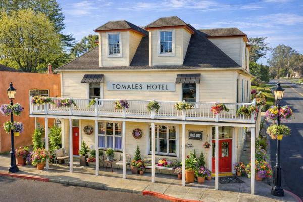 Tomales Hotel, Minutes From Dillon Beach - Bodega Bay, CA