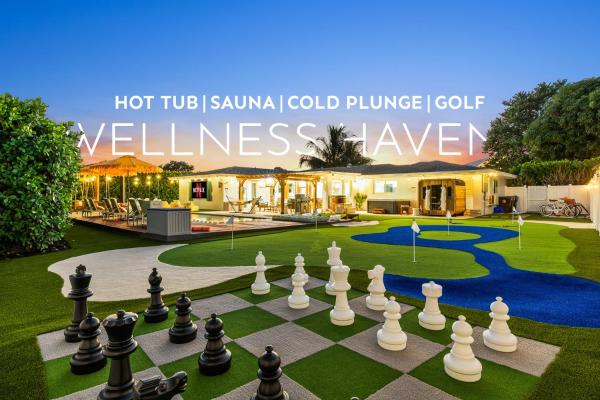 Saltwater Heated Pool, Firepit, Zen, Game Room With Outdoor Theater - Palm Beach, FL