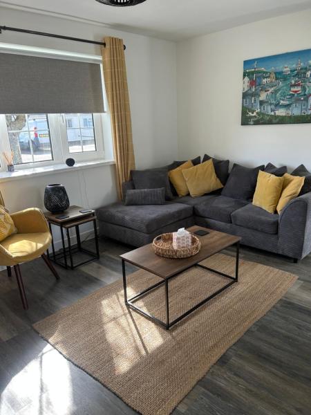 44 Gower Holiday Village Ty Gŵyr Cosy 2 Bedroom Chalet With A Seasonal Indoor Pool - Gales