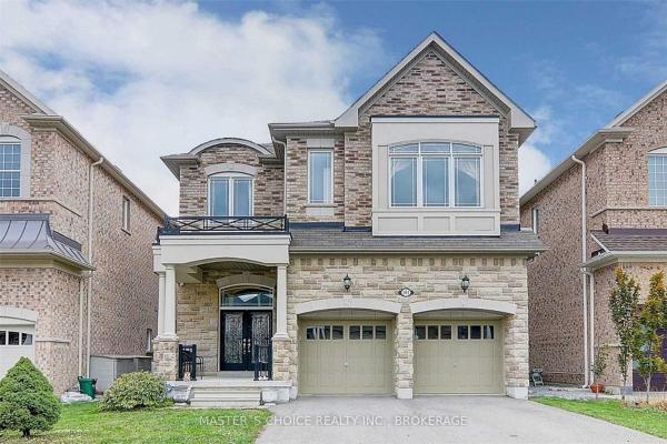 Spacious Room With Private Ensuite Washroom - Ontario