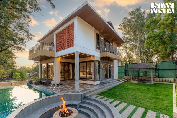 Stayvista At Misty Dews With Pool, Bbq - Mahabaleshwar