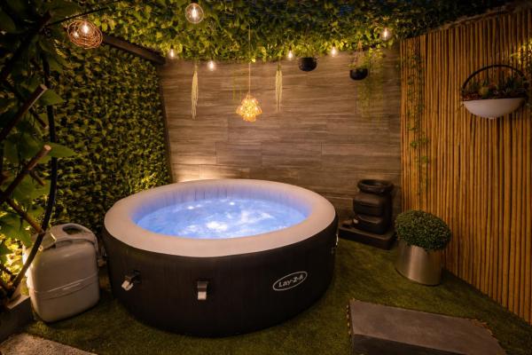 Spacious Seaside Ramsgate Apartment With Enclosed Hot Tub - Broadstairs