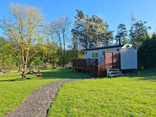 Woodpecker Shepherds Hut - Norfolk