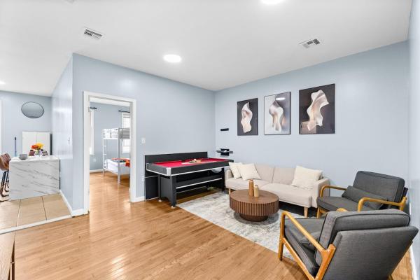 3bd-pool Table Home Near Nyc - Free Parking! - 紐澤西