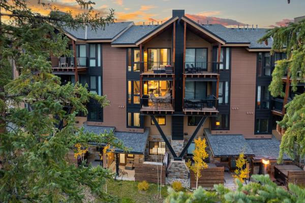 New River Front Luxury Villa 236 I Hot Tub I Great Views I Best Price I Free Adventures Daily - Colorado