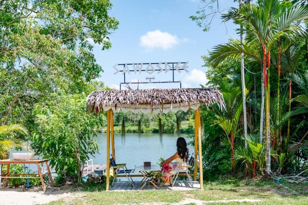 Sawasdee Lagoon Camping & Restaurant - Thai Mueang