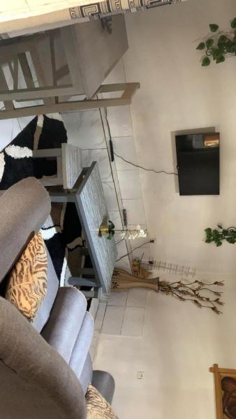 Stone & Wood Cozy Apartment Gacuriro - Rwanda