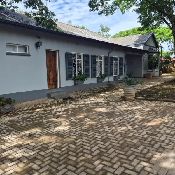 Kleingeluk Guest Cottages - Louis Trichardt