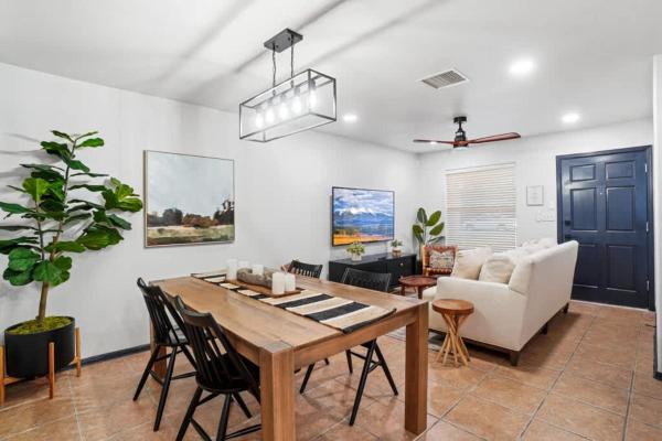 Modern Farmhouse 3br Near Fort Bliss - El Paso, TX