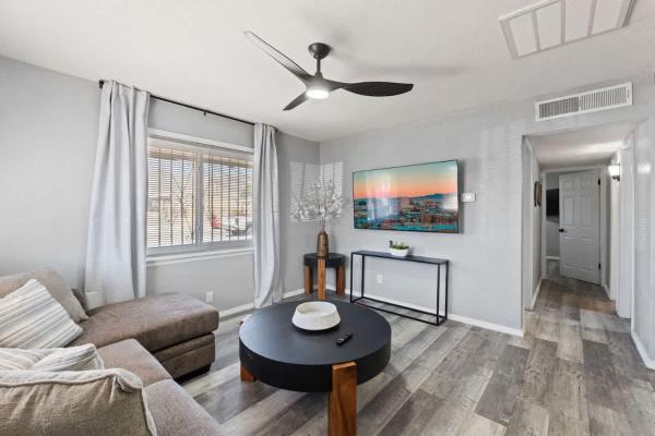 Cozy Modern Retreat 2br 1ba Near Fort Bliss - El Paso, TX