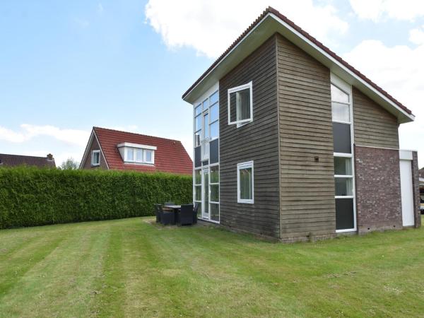 Holiday Home In Flevoland With Pool - Zeewolde