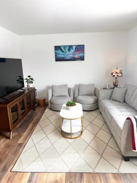 Cozy 3br Home With Garage - Fairbanks, AK