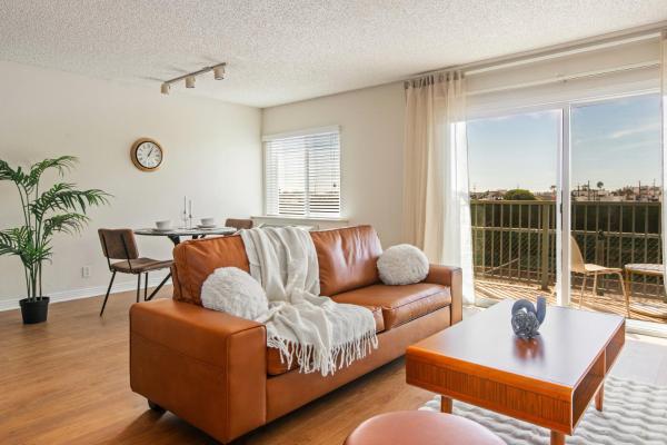 Spacious Oasis King Bed Free Parking Sunset Views - Venice Beach