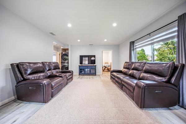 Lovely 2bedroom Next To Santa Monica College - Venice Beach, CA