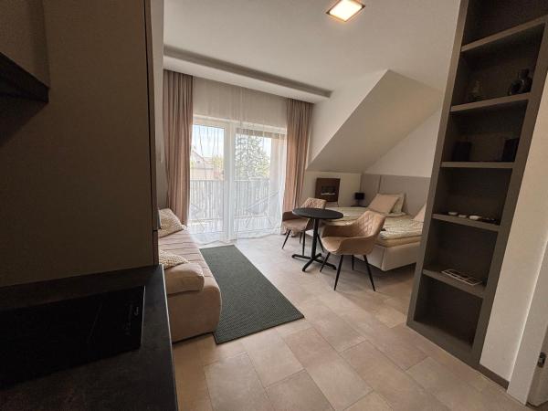 Lamira Apartment - Hungría