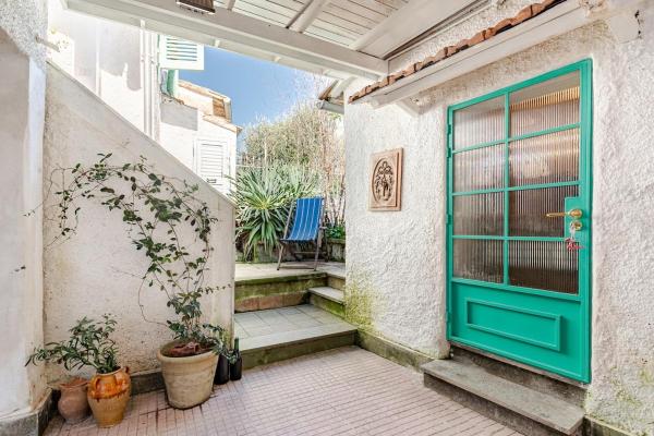 Summer Retreat Country Villa Jacuzzi & Garden - Orte