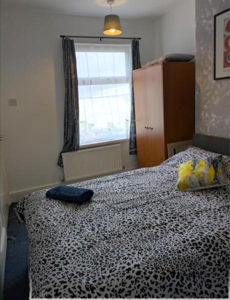 City Vacations Kettering Town Double Room Available For Short & Longer Stays - Northamptonshire