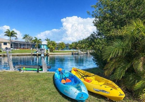 Waterfront Home With Kayaks Private Dock And Gulf Access Punta Gorda Isles - Punta Gorda, FL