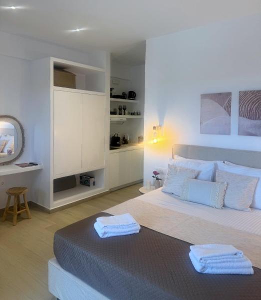 Sunsine Alkyoni Suite - Paros