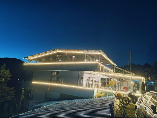 Hotel Kanishka Near Mukteshwar Dham District Nainital - Mukteshwar