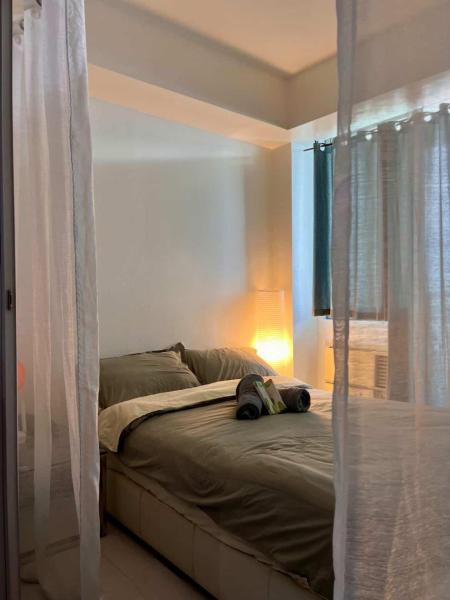 Pineapple Heads Staycation By Azure Urban Resort And Residences - Pasay