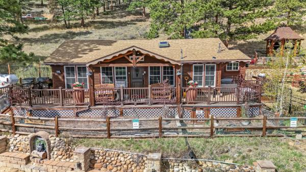 The Overlook At Eagle Cliff Estes Park Mountain Retreat W Hot Tub & Outdoor Bar - Estes Park, CO
