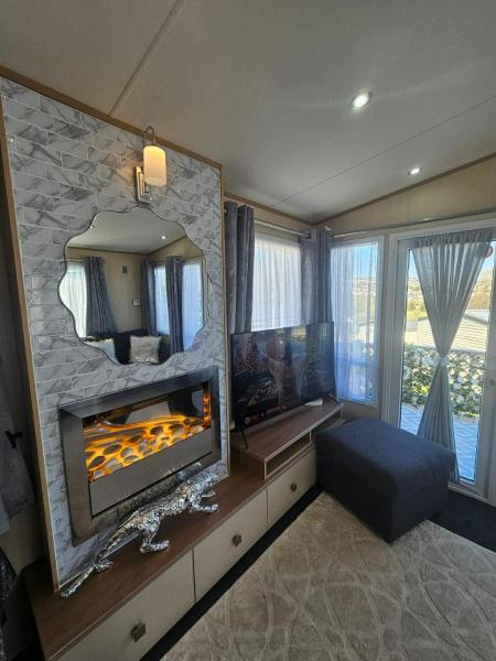 Luxury 3 Bedroom Caravan Hobourne Devon Bay With Hot Tub - Paignton