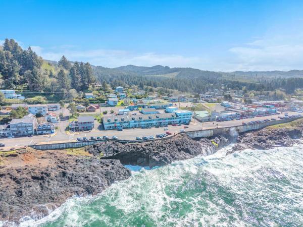 Bay Echo - Depoe Bay, OR