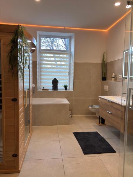 Oase Am Weiher - Seeferien Mit Komfort - Infrarot Sauna - Roth