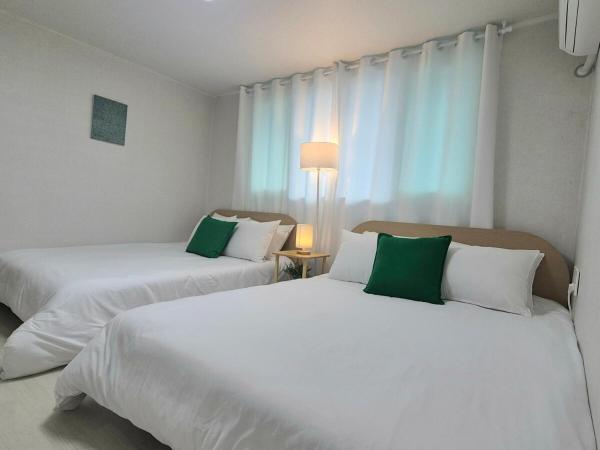 Stay In Seoul - Seoul