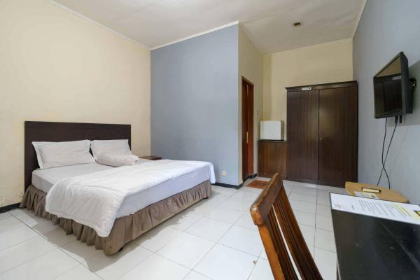 Kemang Place Near Lippo Mall Kemang Mitra Reddoorz - Giacarta