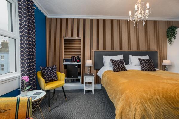 Glenholme Guest House - Room Only - Scarborough