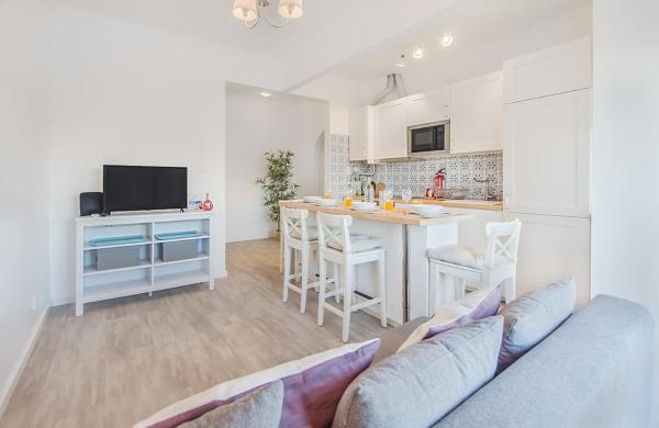 Roma Cozy Flat With Balcony - Loures