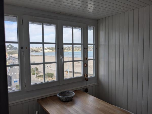 Les Pieds Dans L'eau - Vue Mer - Plage de Morgat