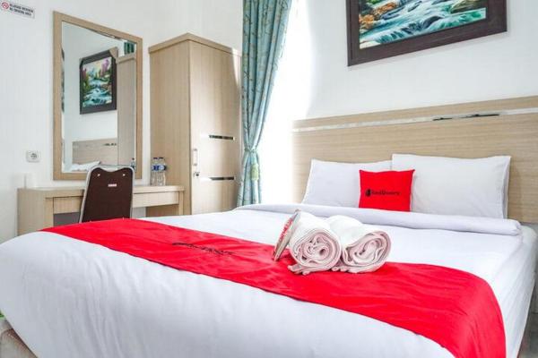 Reddoorz Near Araya Family Club House - Malang