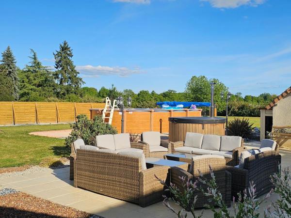 Gîte De Charme 12 Personnes Près Du Mans Avec Piscine Chauffée - Fr-1-410-381 - Le Mans