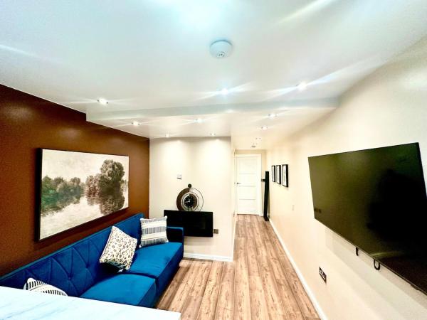 Modern Bromley Stay With Parking, Wi-fi & Garden - 세븐오크스