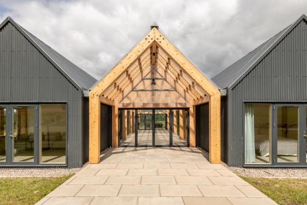Upper Lochlane, Modern Barn And Winter Garden - Comrie