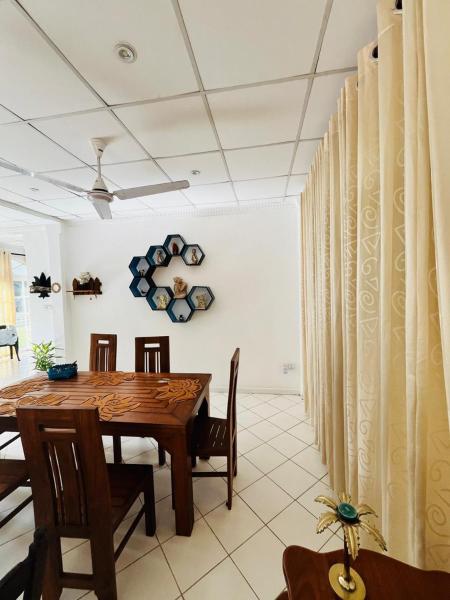Benthota Grand Villa - Bentota