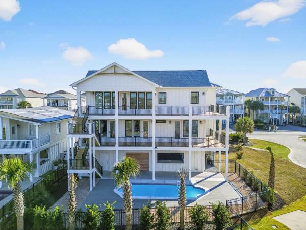 Shell Yeah By Brunswick Vacation Rentals - Ocean Isle Beach, NC